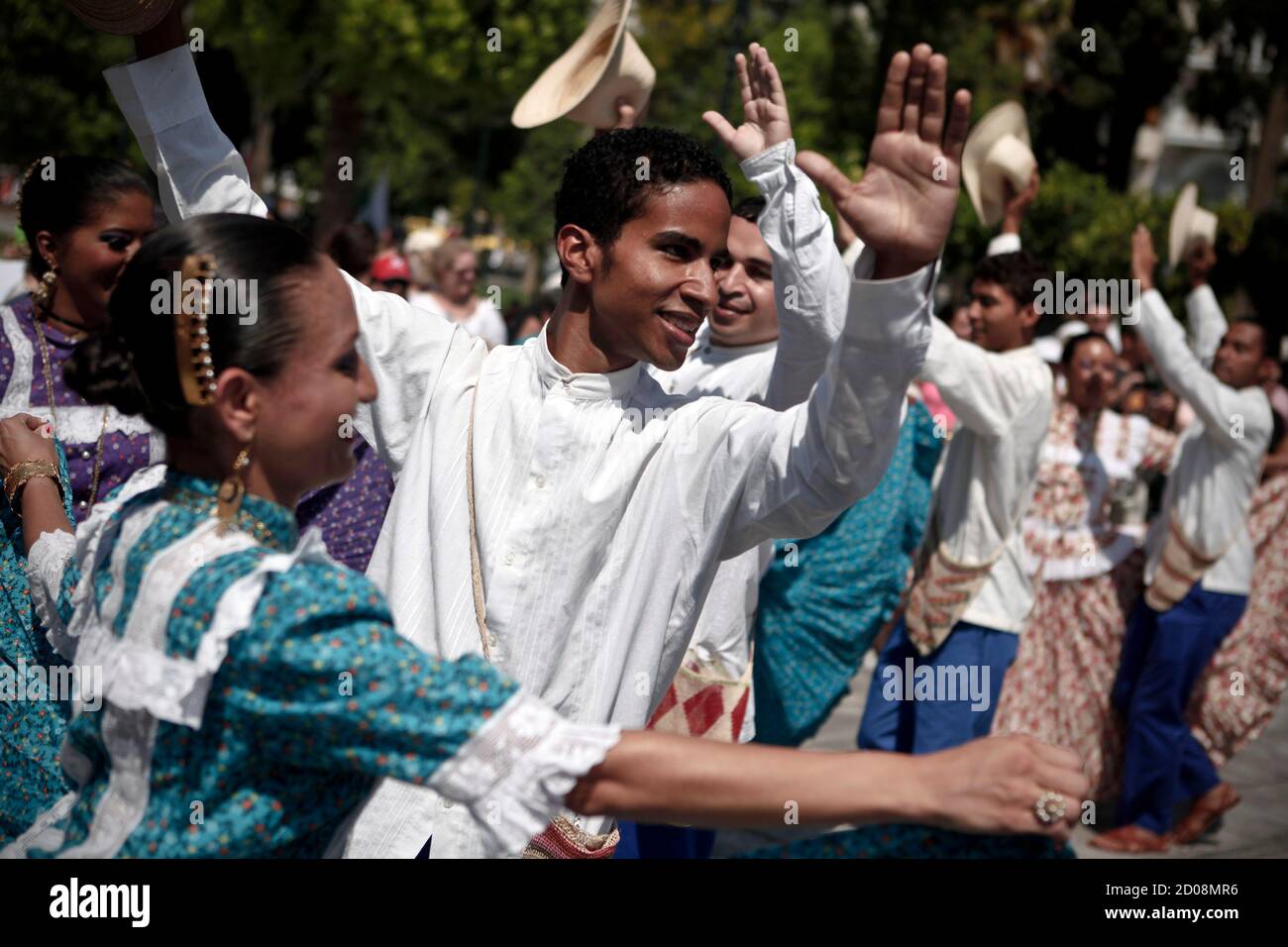 International folklore festival greece hi-res stock photography and ...