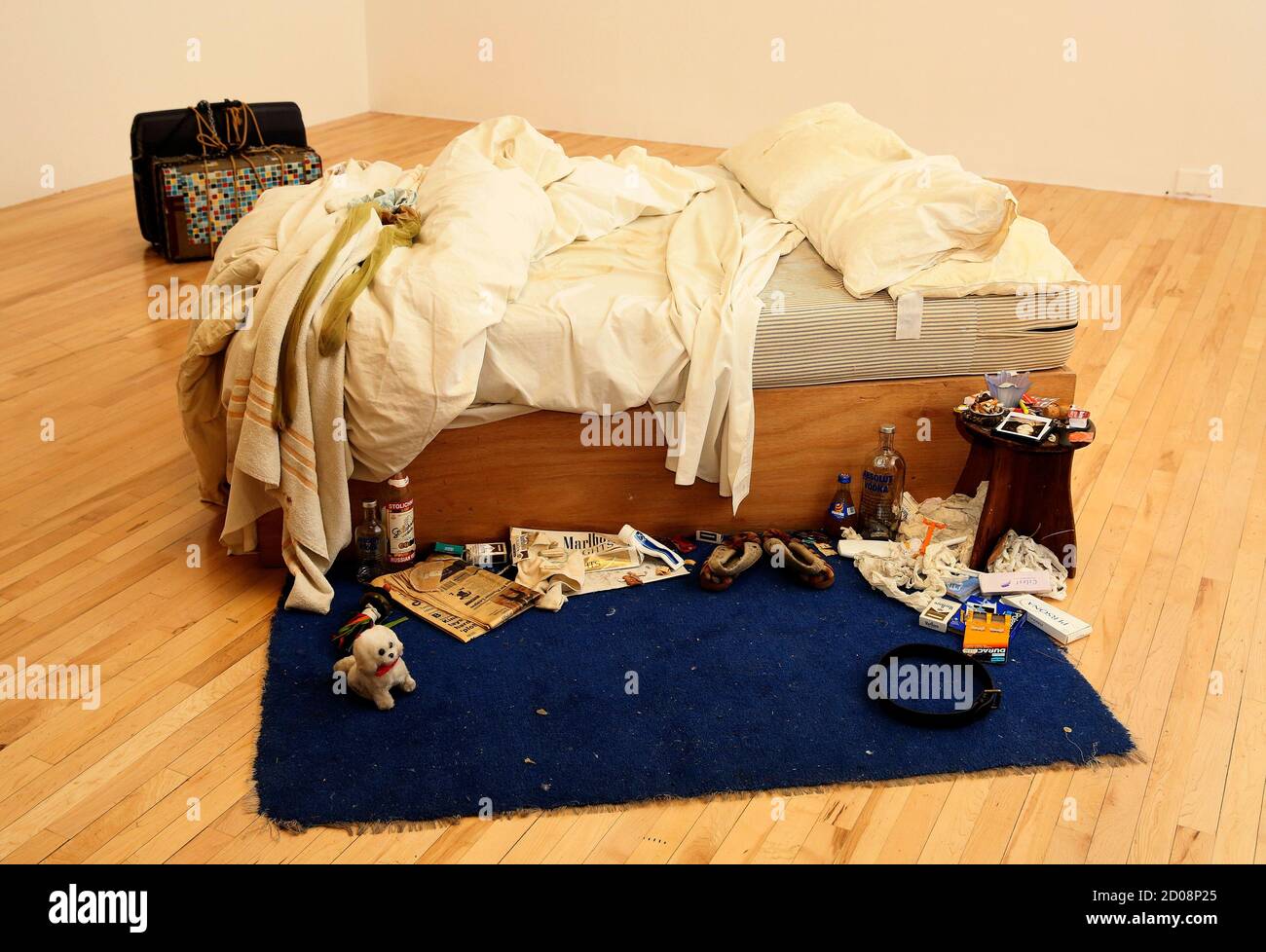 Tracey Emin My Bed High Resolution Stock Photography and Images - Alamy