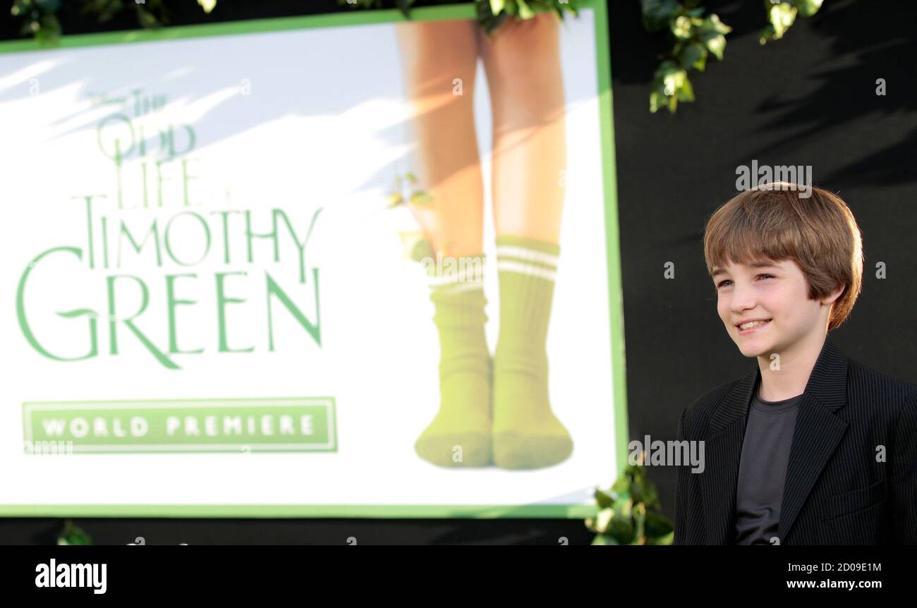 The Odd Life Of Timothy Green Cast
