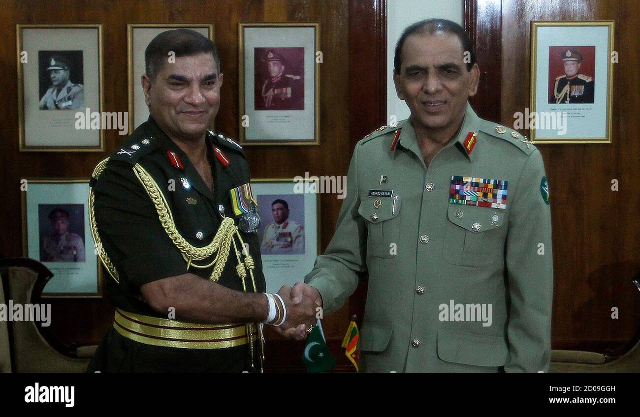 Ashfaq parvez kayani hi-res stock photography and images - Alamy