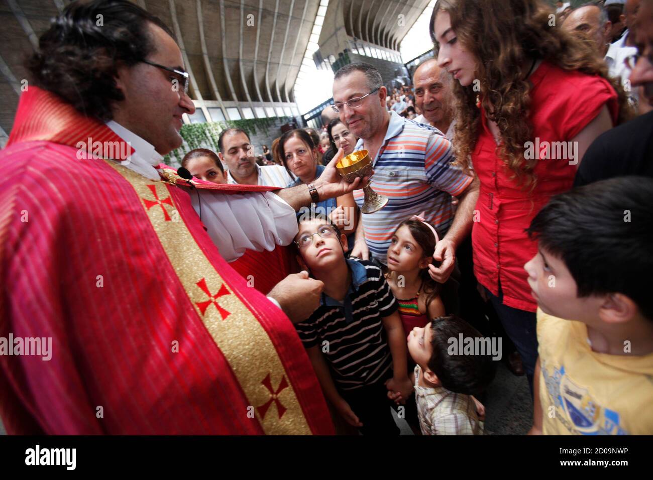 Maronite communion hi-res stock photography and images - Alamy