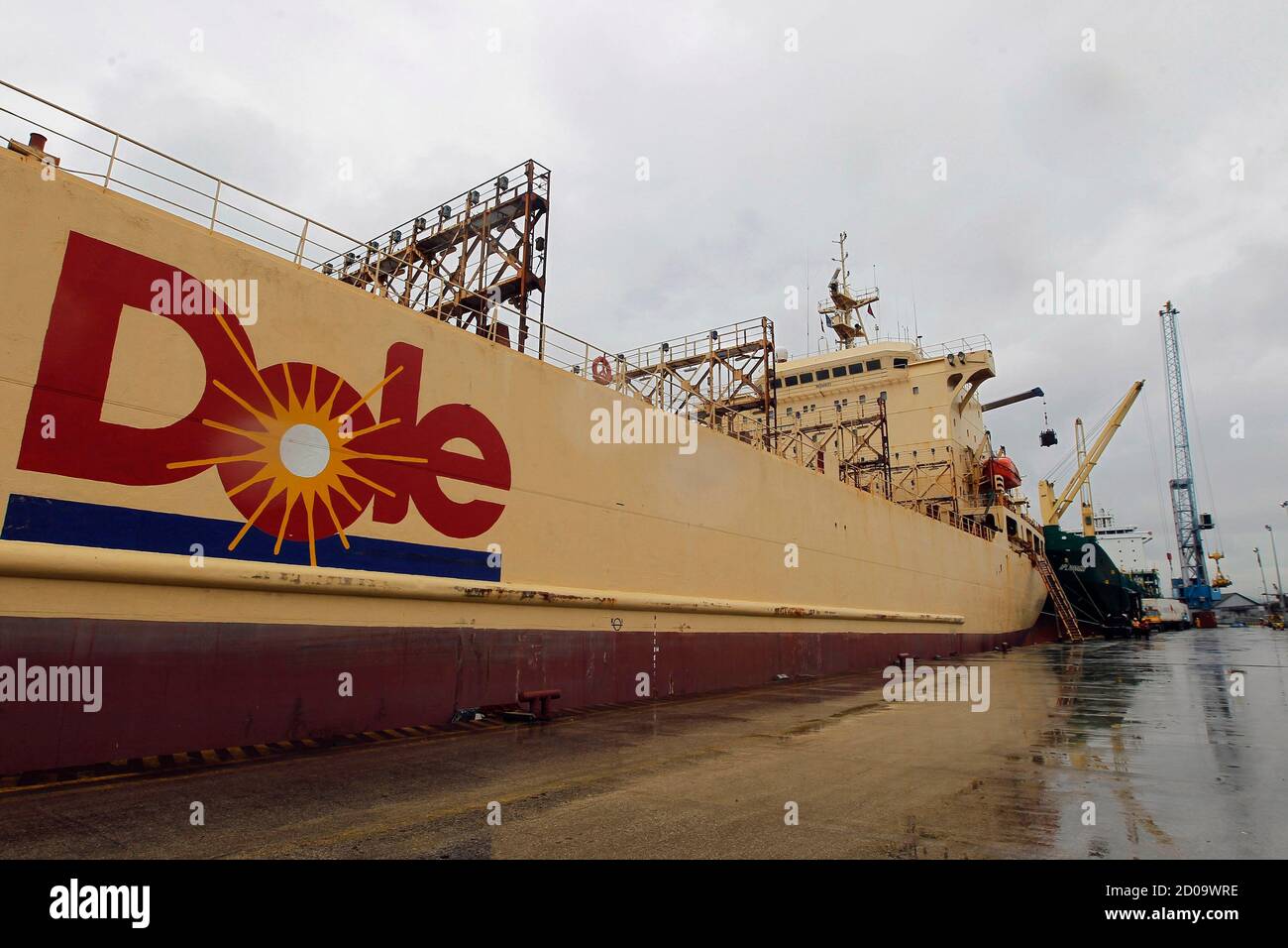 Transporting containers hi-res stock photography and images - Alamy