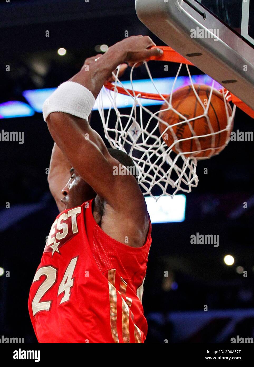 Kobe Bryant Dunk High Resolution Stock Photography and Images - Alamy