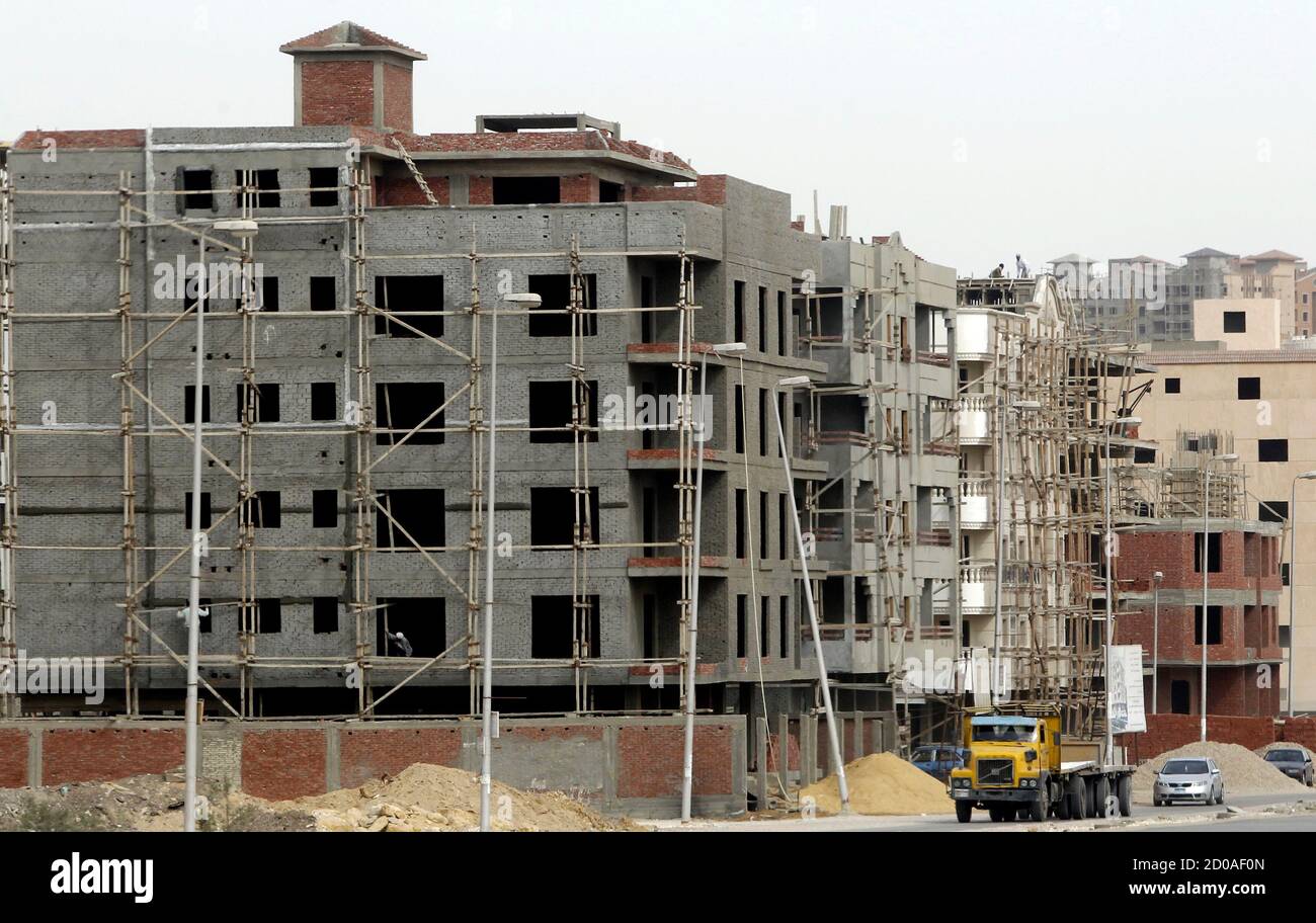 Cairo egypt new residential construction hi-res stock photography and ...