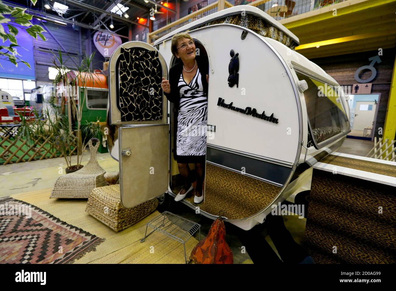 Camping coaches railway hi-res stock photography and images - Alamy