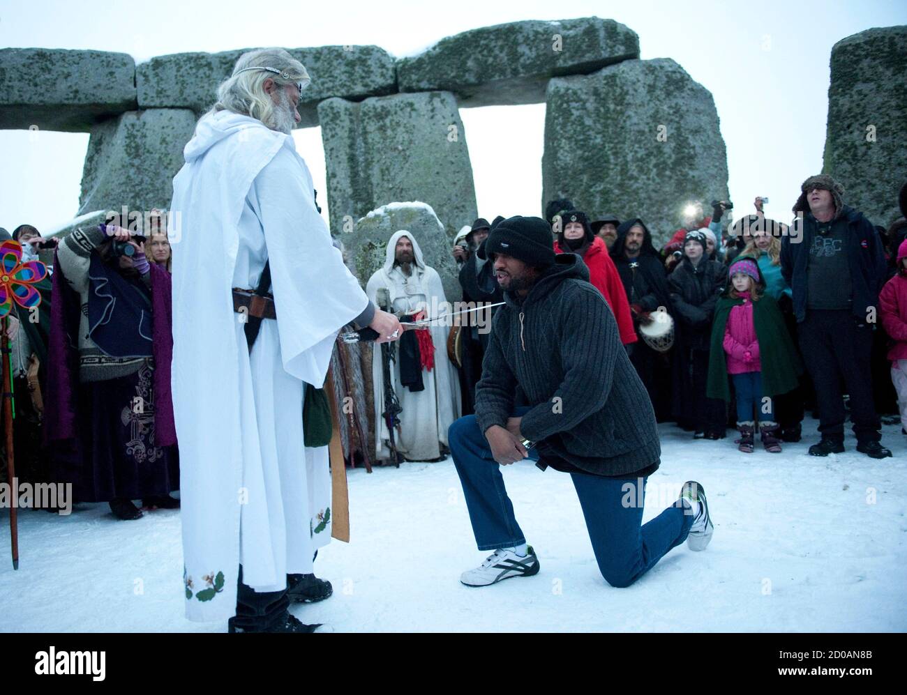 Druid ceremony during winter solstice hi-res stock photography and ...