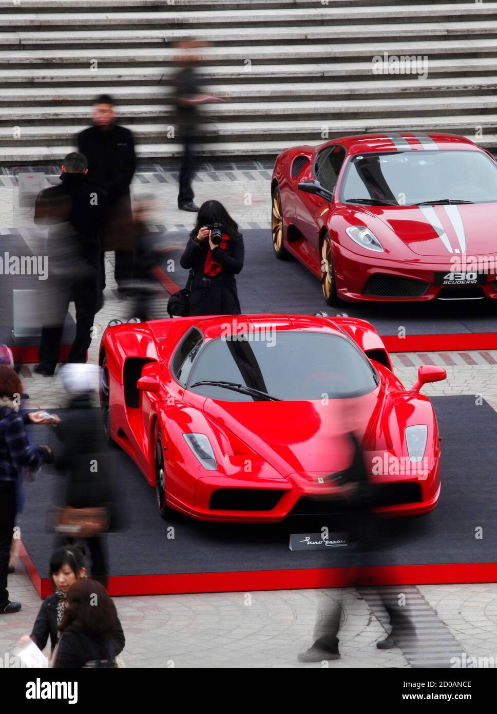 Ferrari enzo 2010 hi-res stock photography and images - Alamy