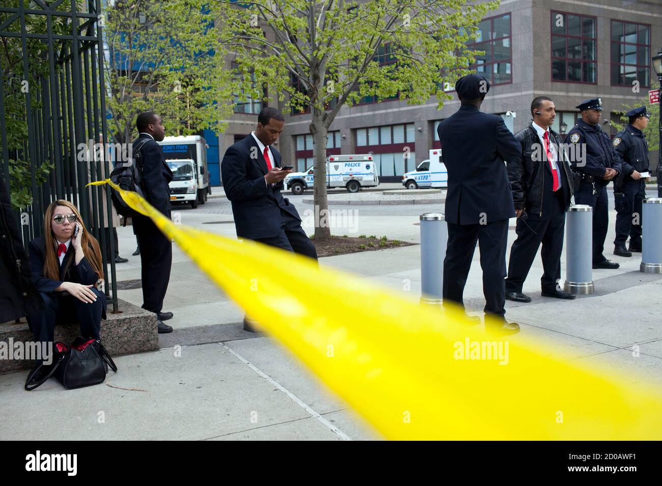 Police Bomb Scare Events Hi res Stock Photography And Images Alamy police-bomb-scare-events-hi-res-stock-photography-and-images-alamy
