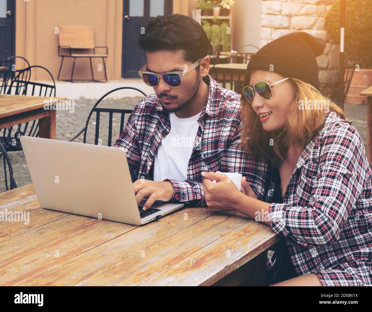 Students paris bar hi-res stock photography and images - Alamy