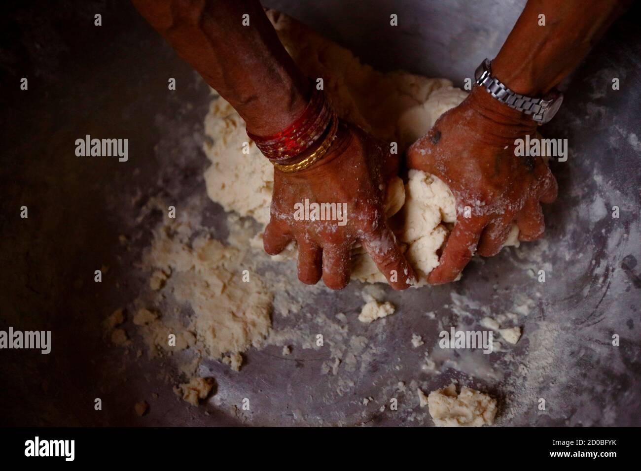 Newari woman from nepal nepal hi-res stock photography and images - Alamy