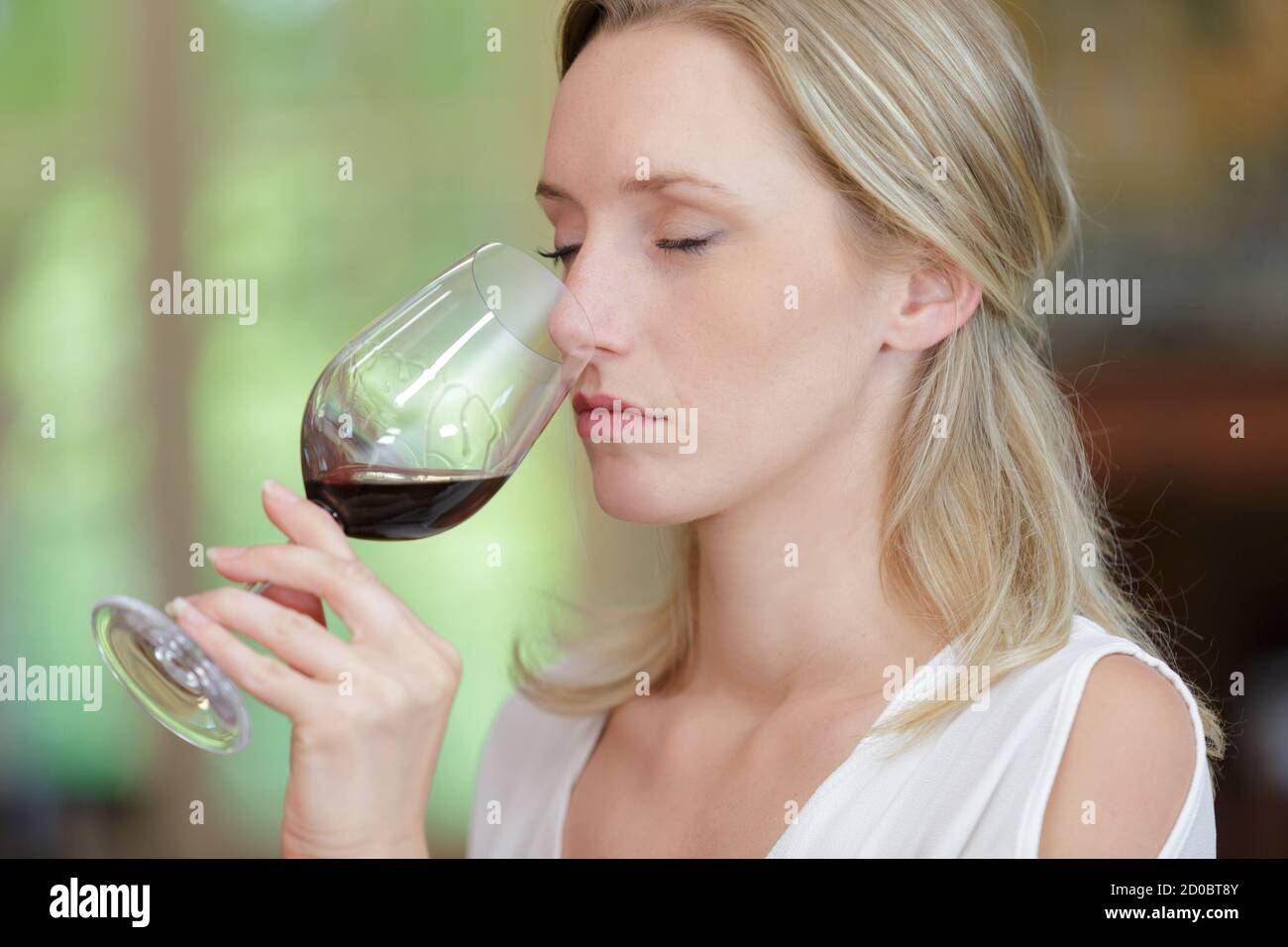 Oenophile hi-res stock photography and images - Alamy