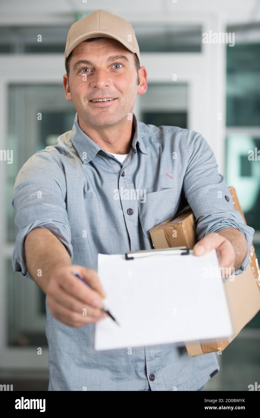 Shipping waybill hi-res stock photography and images - Alamy