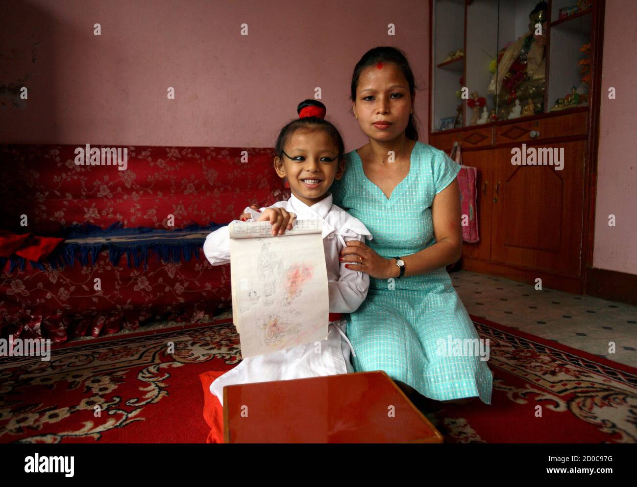12 year old boy shows hi-res stock photography and images - Alamy