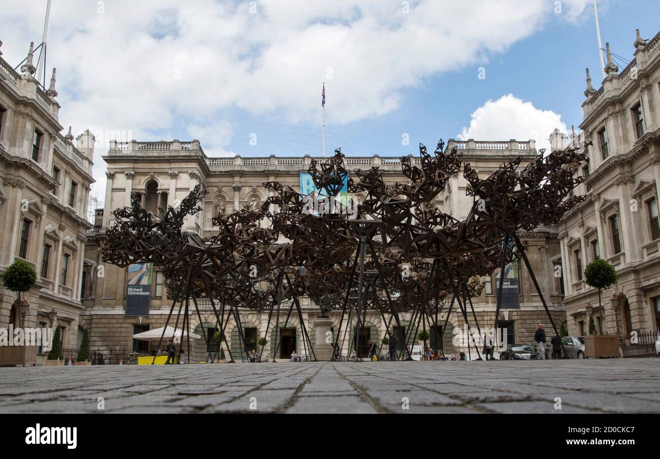 Conrad Shawcross High Resolution Stock Photography and Images - Alamy