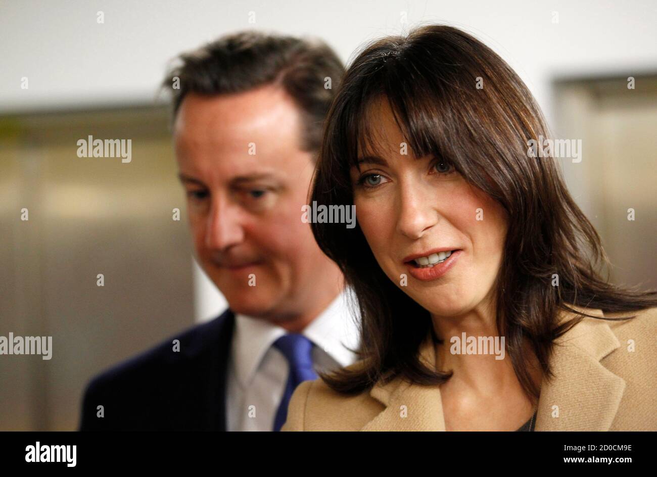 Camerons visit jack tizard school hi-res stock photography and images ...