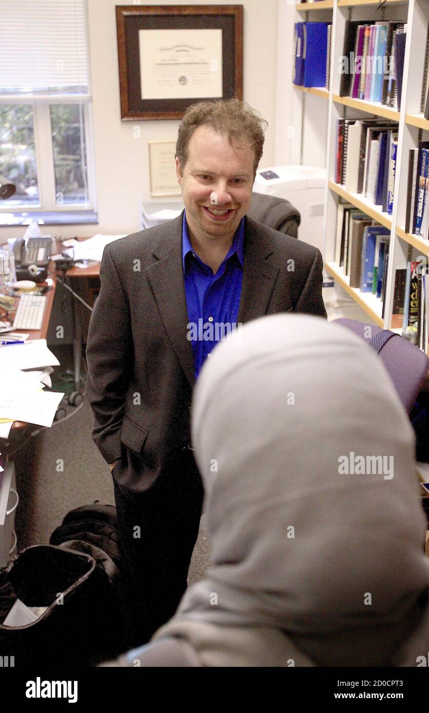 2011 nobel prize in physics hi-res stock photography and images - Alamy