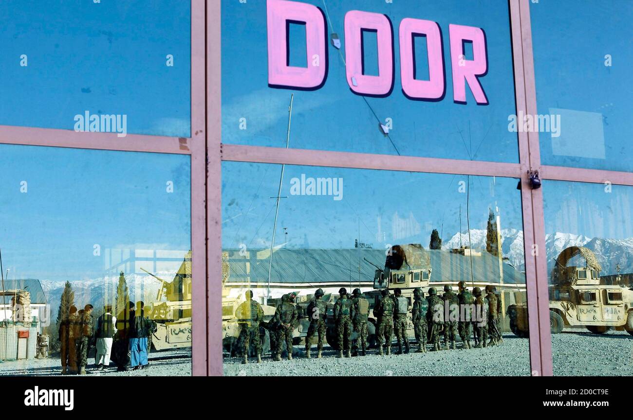 Civil defence door hi-res stock photography and images - Alamy