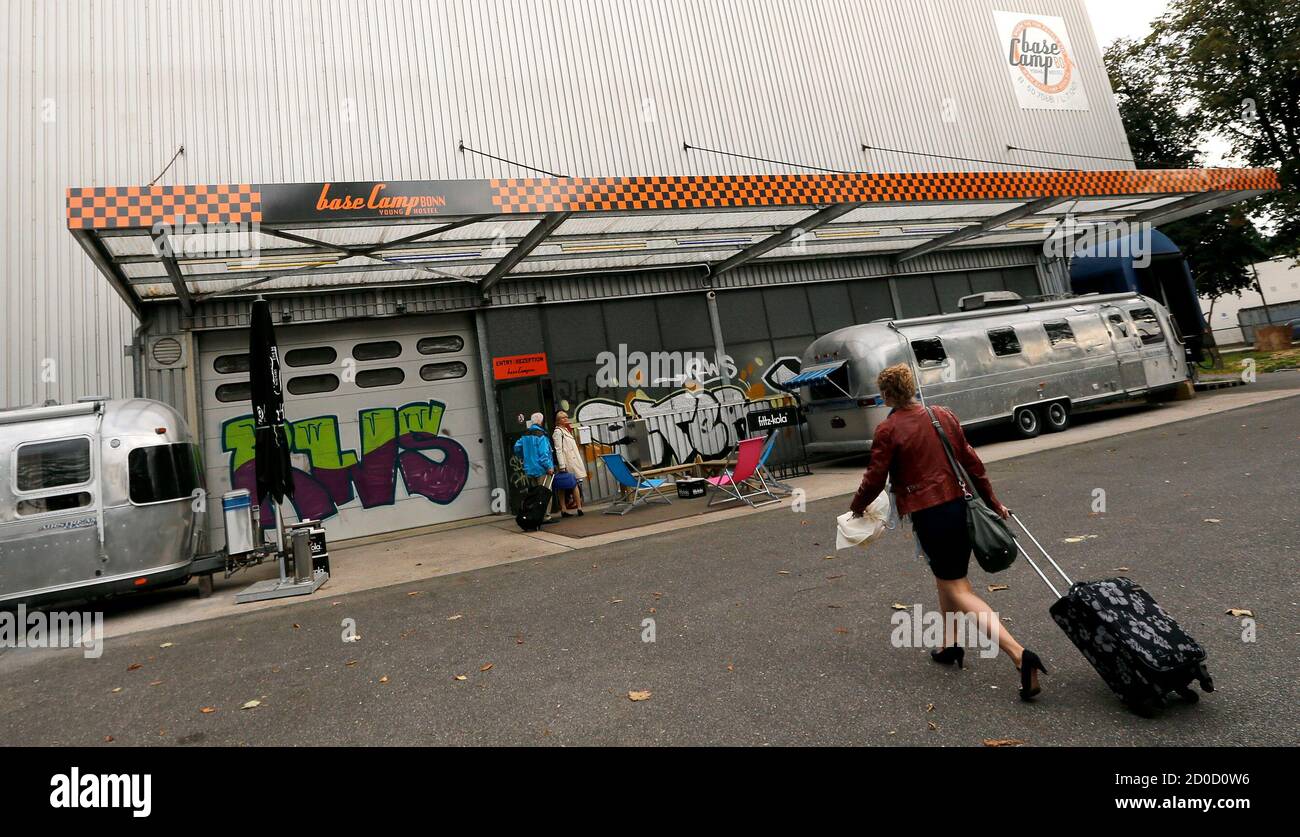 Camping coaches railway hi-res stock photography and images - Alamy