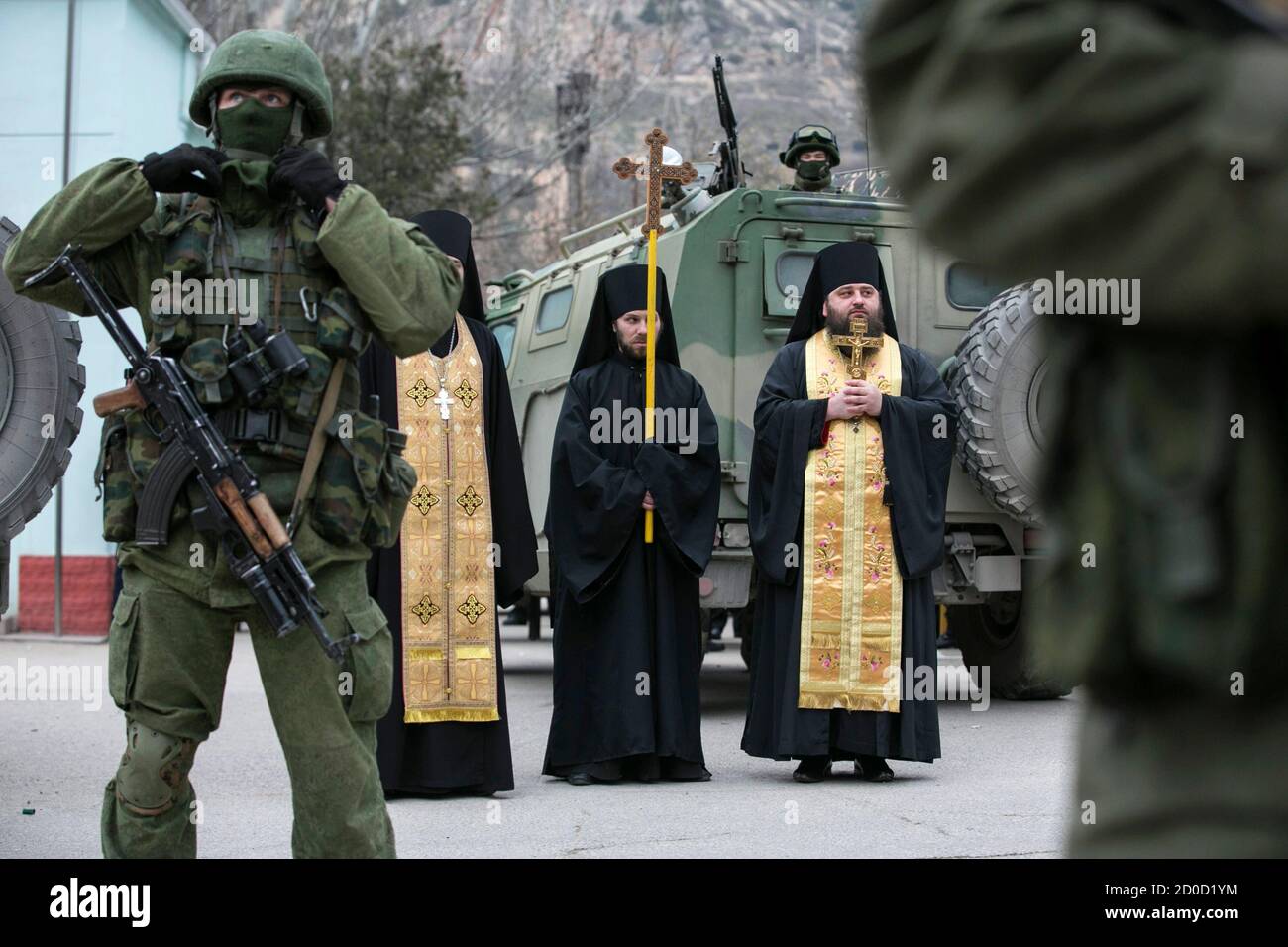 Russian orthodox monks hi-res stock photography and images - Alamy