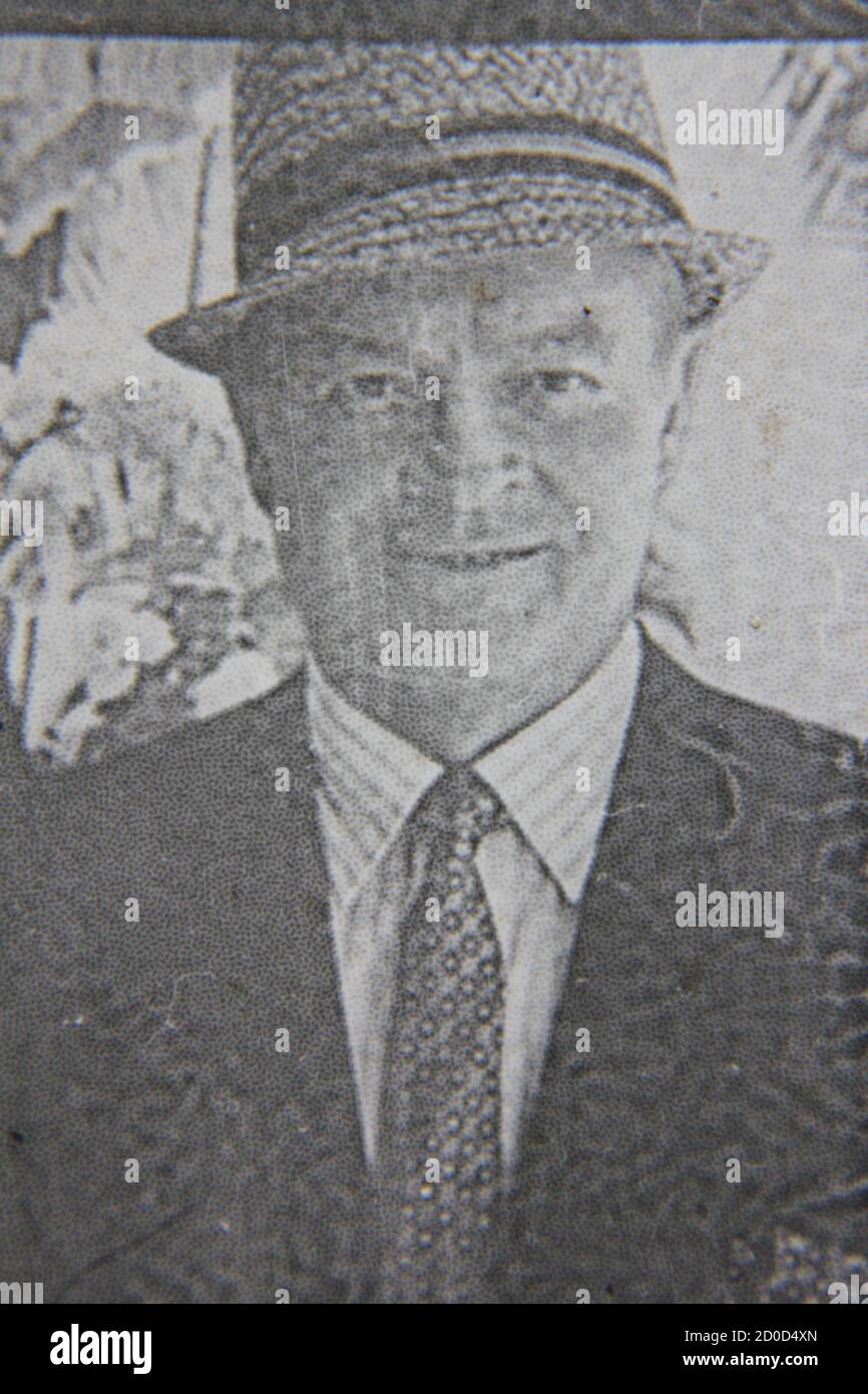 Good looking man 1970s hi-res stock photography and images - Alamy