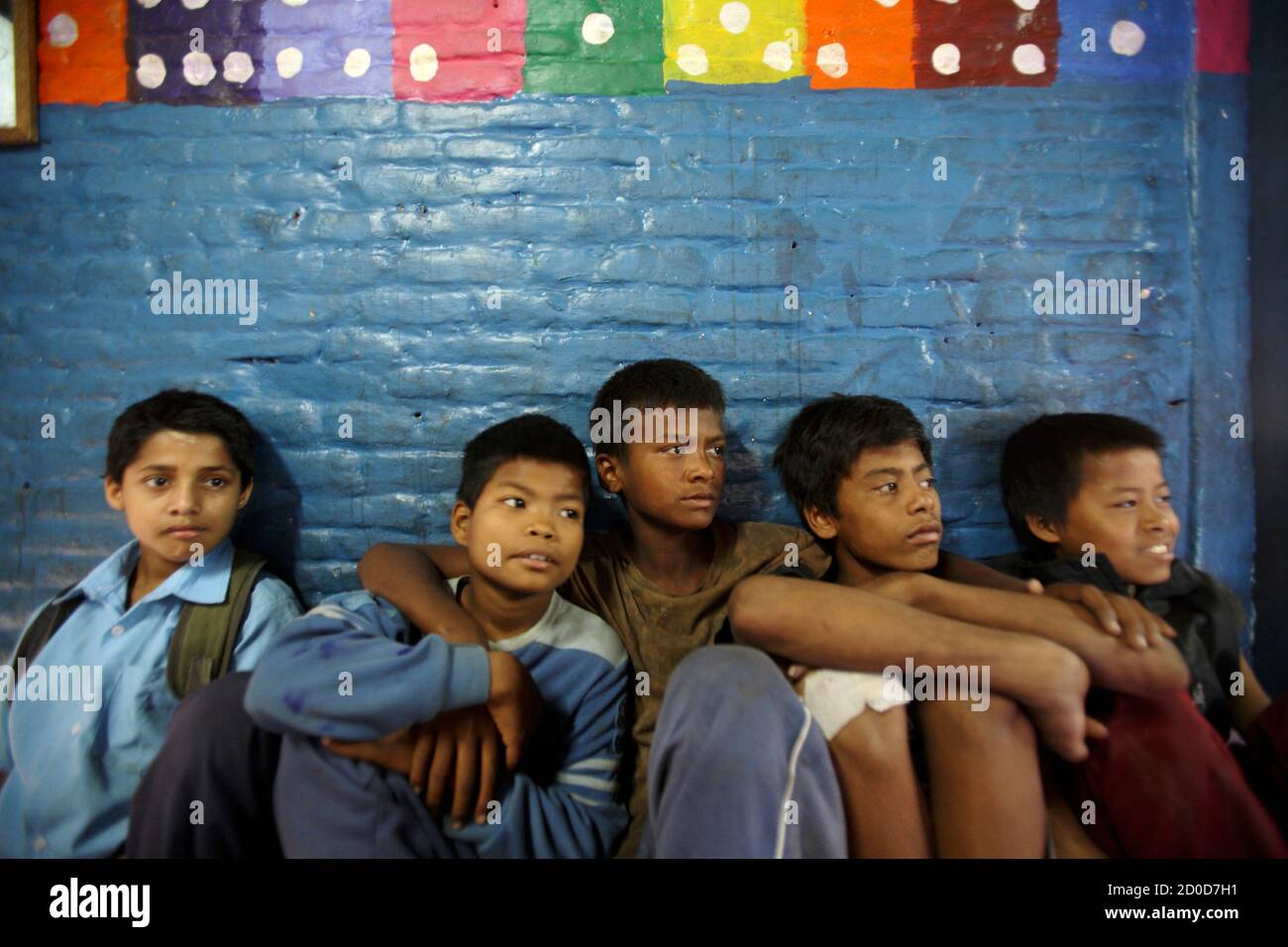 Child tv 1 hi-res stock photography and images - Alamy