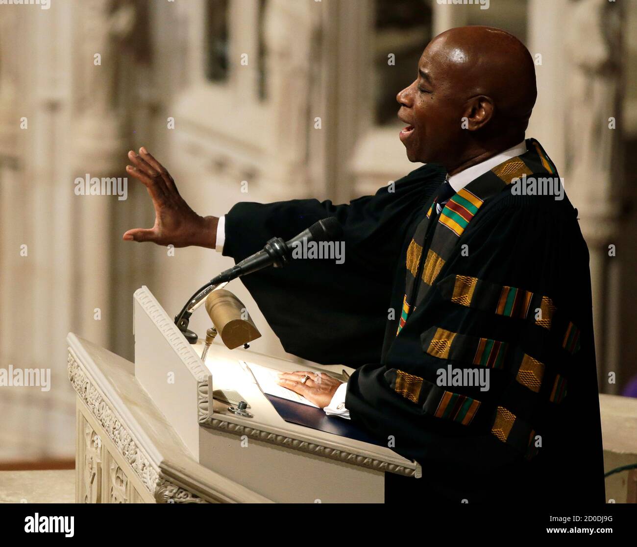 Senate chaplain barry black hi-res stock photography and images - Alamy