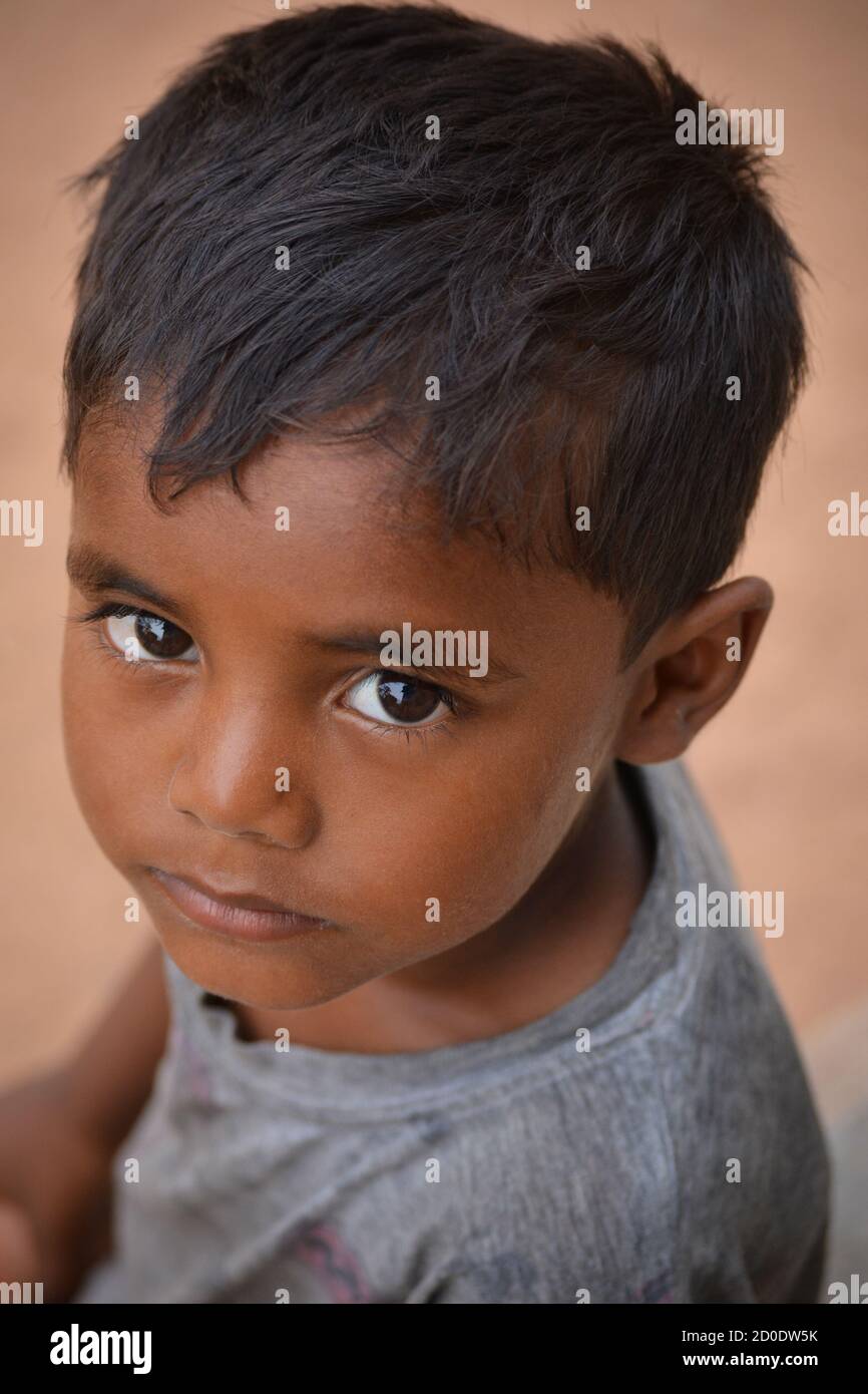 Indian poor boy hi-res stock photography and images - Alamy