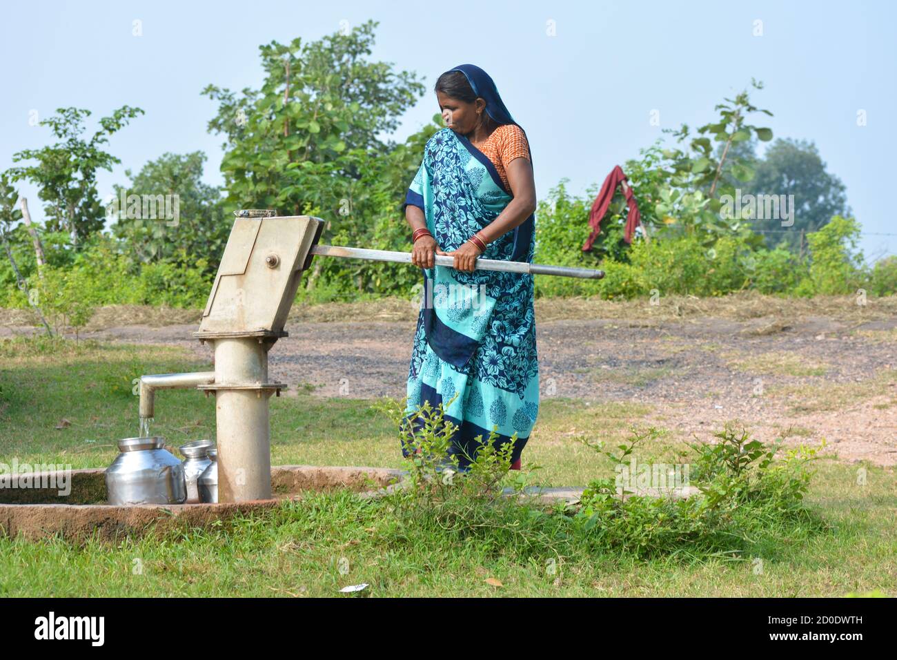 Indian village hand pump hi-res stock photography and images - Alamy