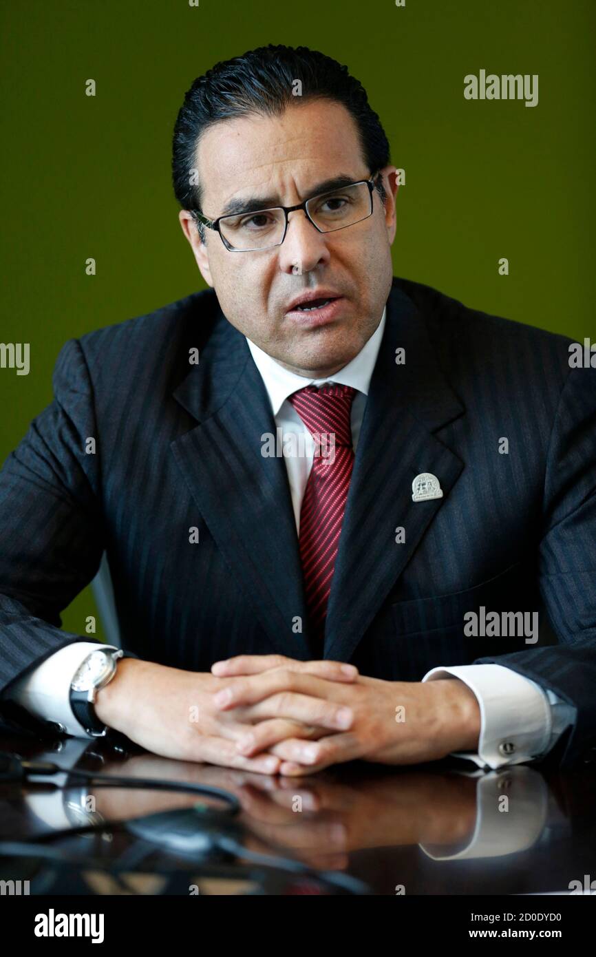 Grupo financiero banorte hi-res stock photography and images - Alamy