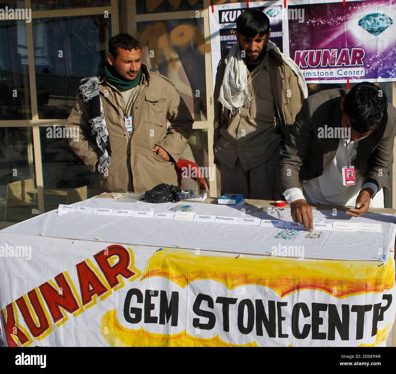 Afghan salesman hi-res stock photography and images - Alamy