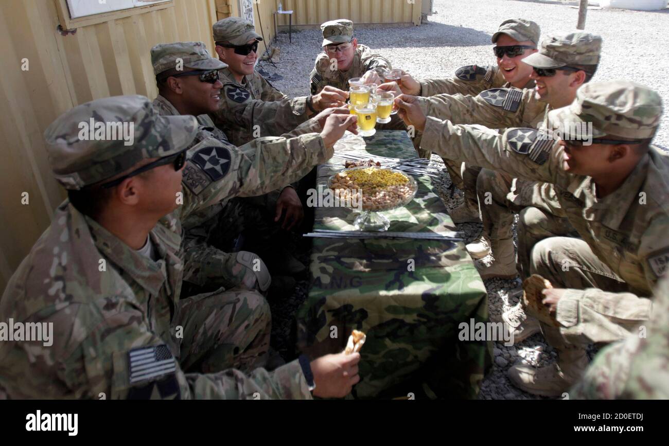 Goats combat hi-res stock photography and images - Alamy