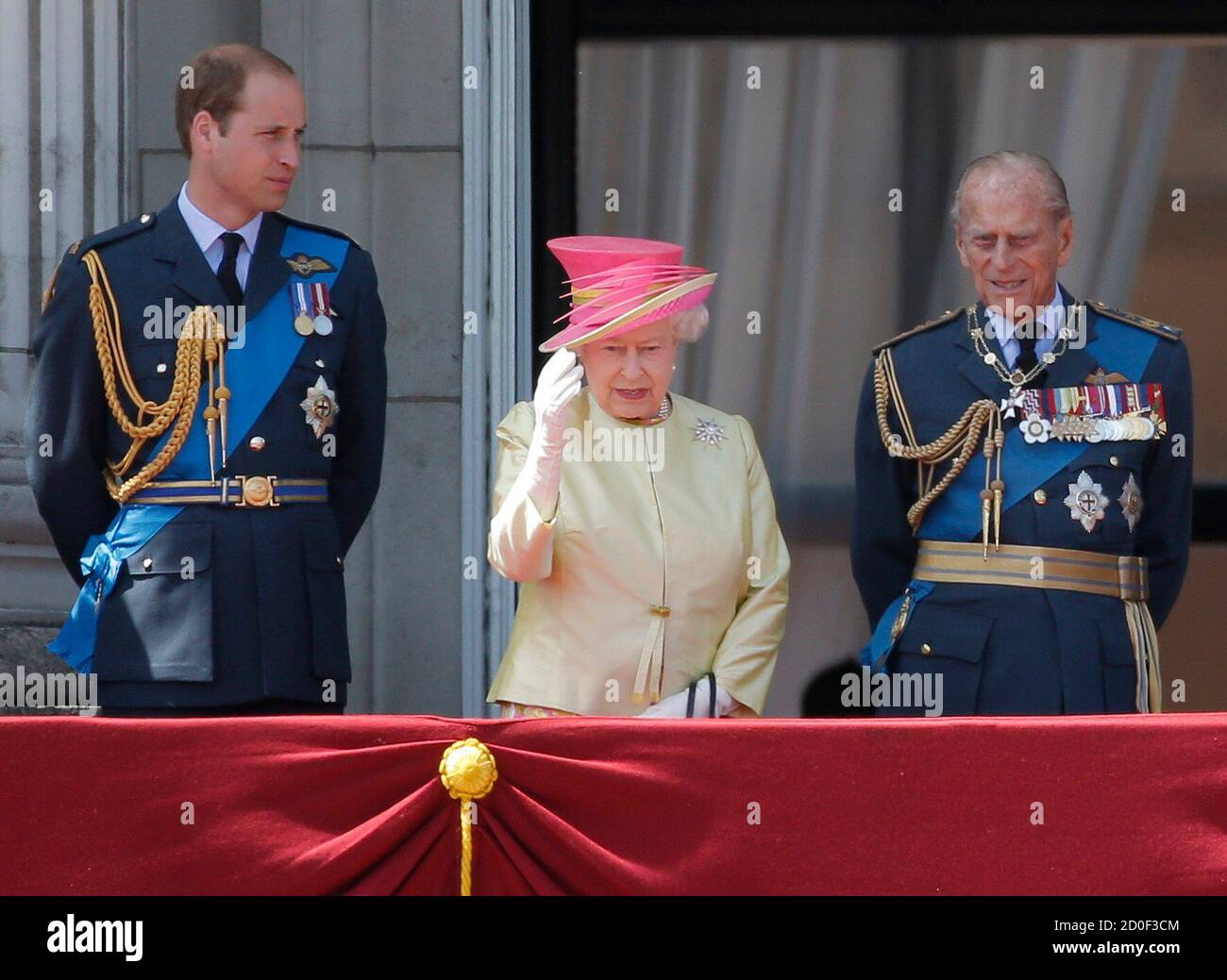 Buckingham palace balcony view hi-res stock photography and images - Alamy