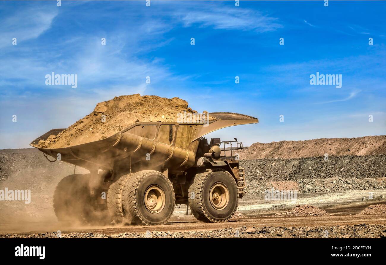 Big truck australia hi-res stock photography and images - Alamy
