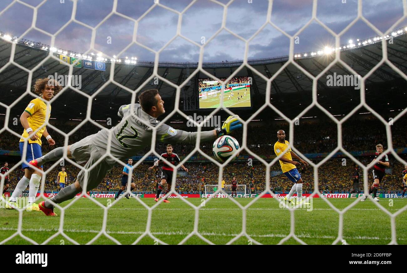 World cup 2014 toni kroos hi-res stock photography and images - Alamy