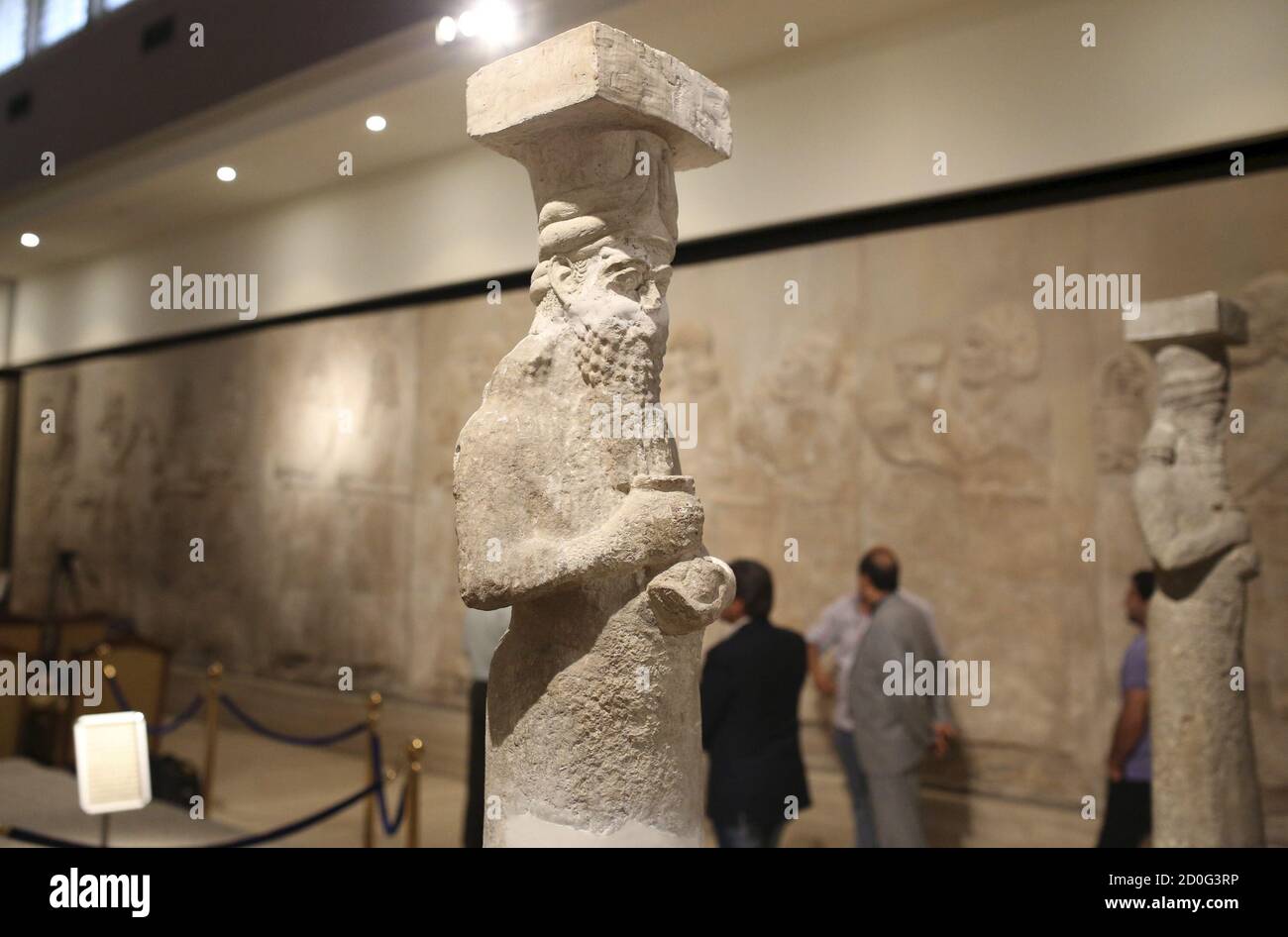 Assyrian artifacts hi-res stock photography and images - Alamy