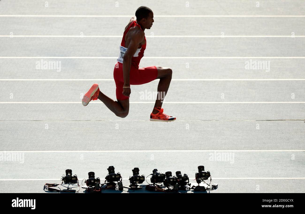 Triple jump profile hi-res stock photography and images - Alamy