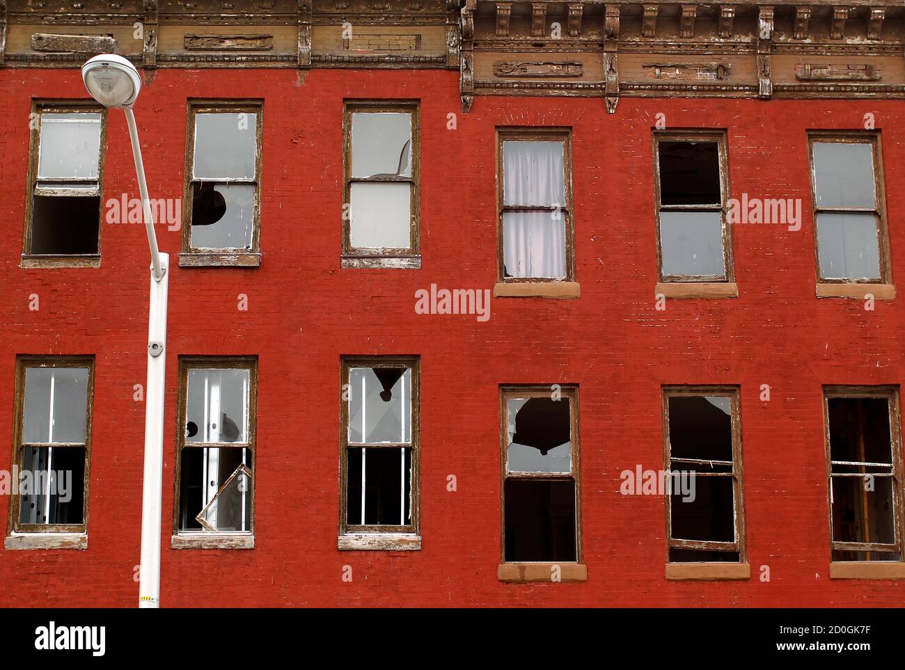 Run Down Neighborhood High Resolution Stock Photography and Images - Alamy