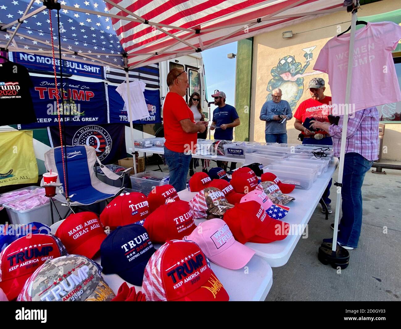 Rambo 2 hi-res stock photography and images - Alamy