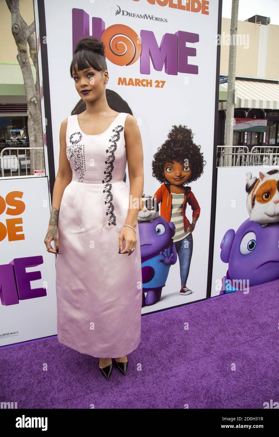 Gratuity tip tucci hi-res stock photography and images - Alamy