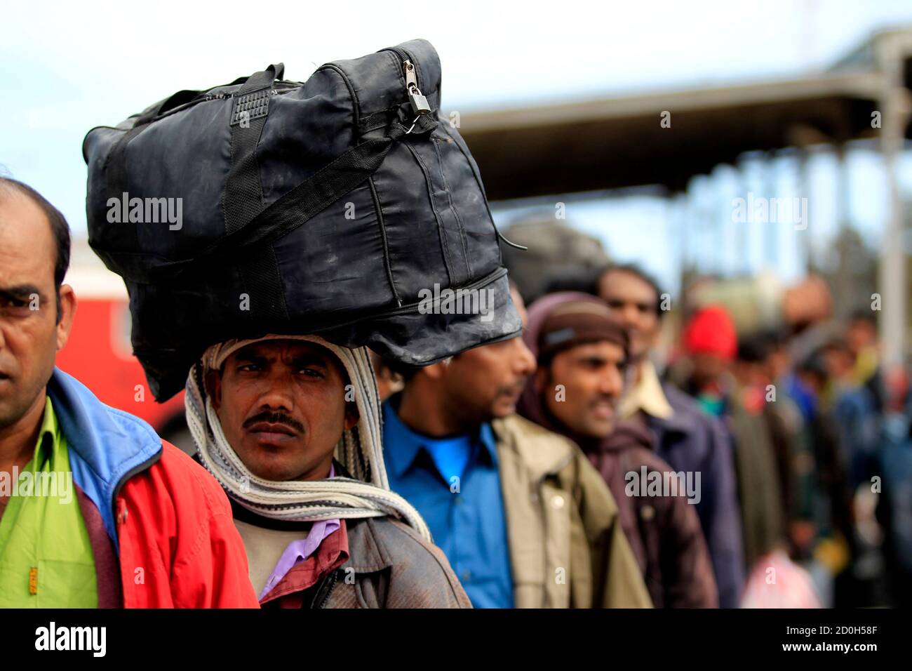 Cross a border hi-res stock photography and images - Alamy
