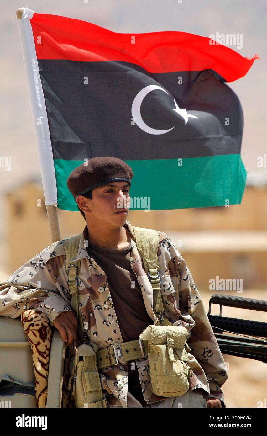 Libyan rebel fighter on truck hi-res stock photography and images - Alamy