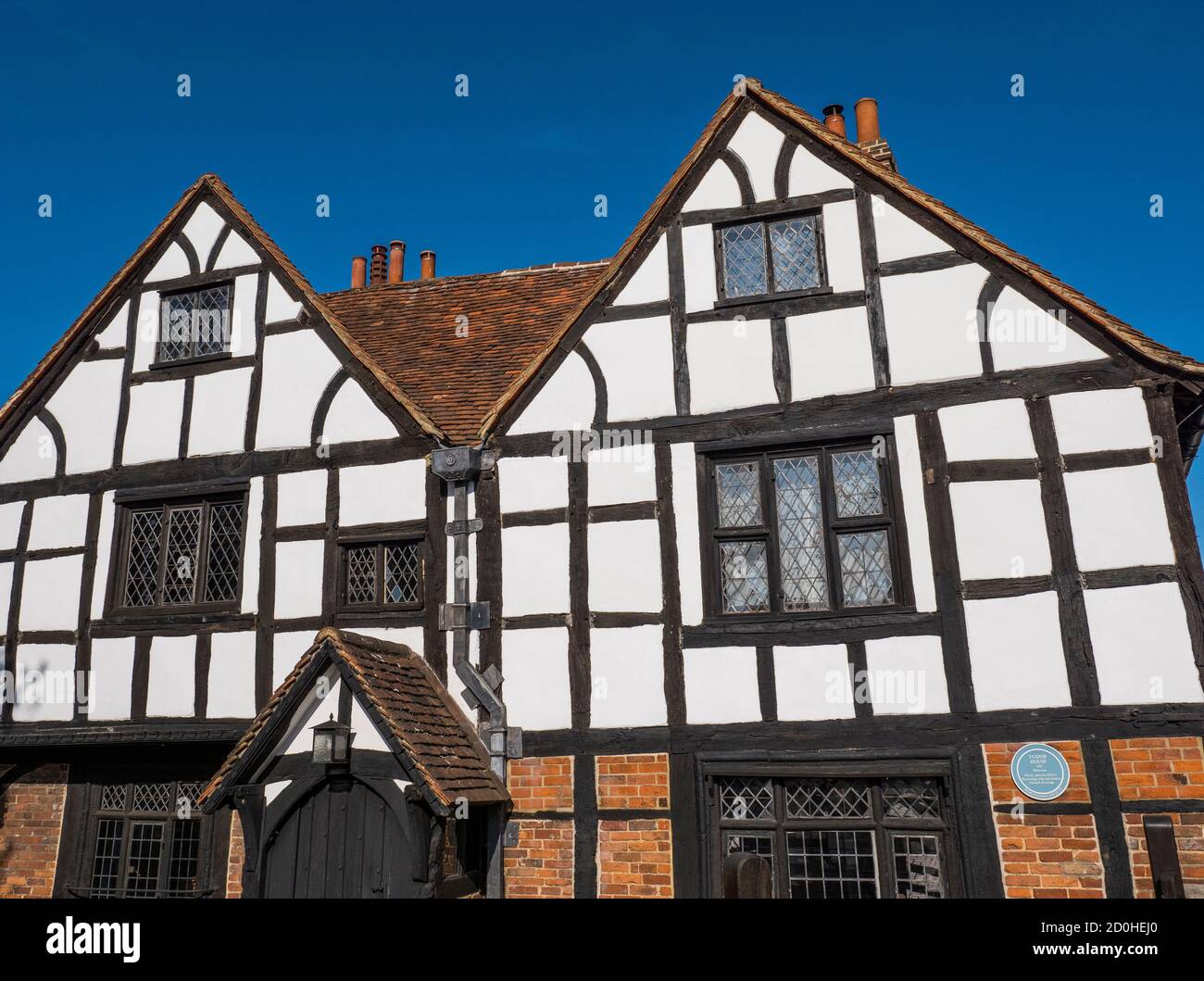 Wokingham landmark hi-res stock photography and images - Alamy