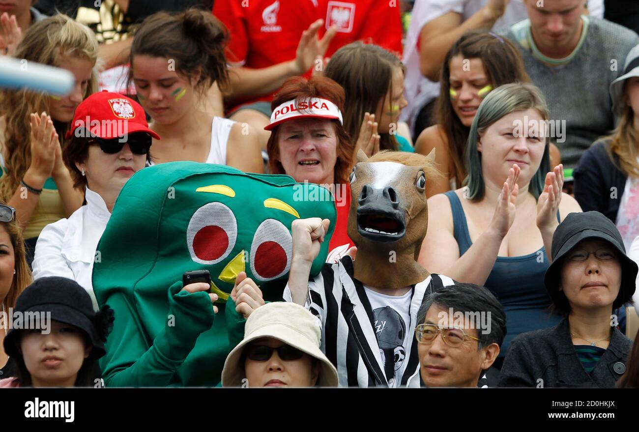 Tennis spectators in japan hi-res stock photography and images - Alamy