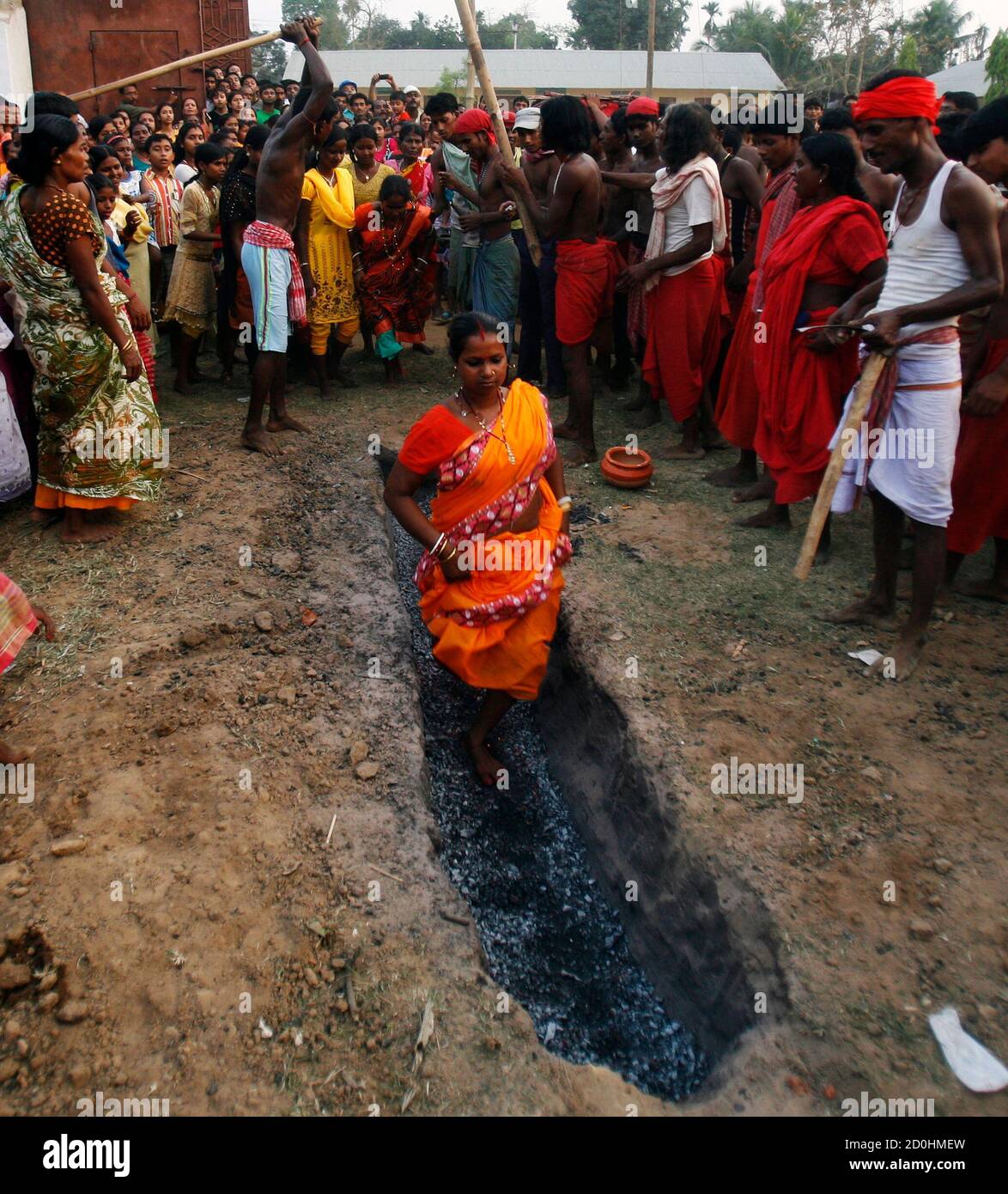 Chadak ritual hi-res stock photography and images - Alamy