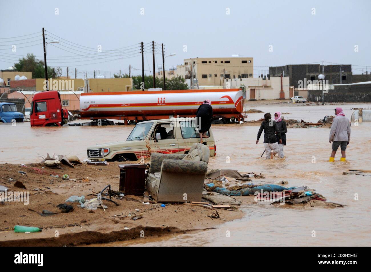 Riyadh flooded street hi-res stock photography and images - Alamy