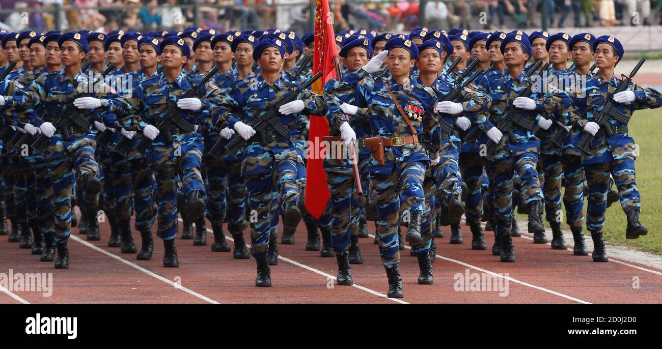 Battle of dien bien phu french soldiers hi-res stock photography and ...