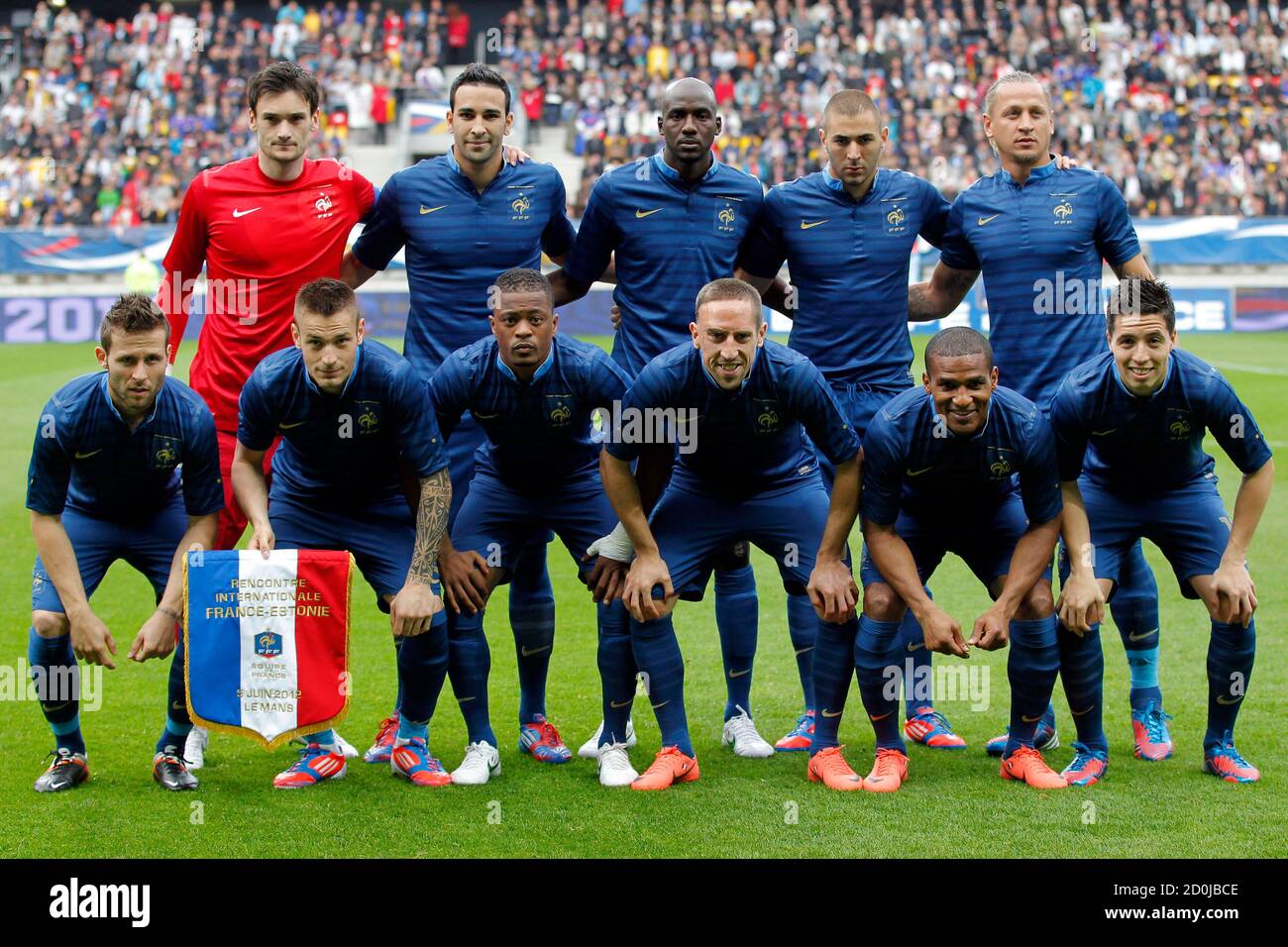 Frances soccer team poses team hi-res stock photography and images - Alamy