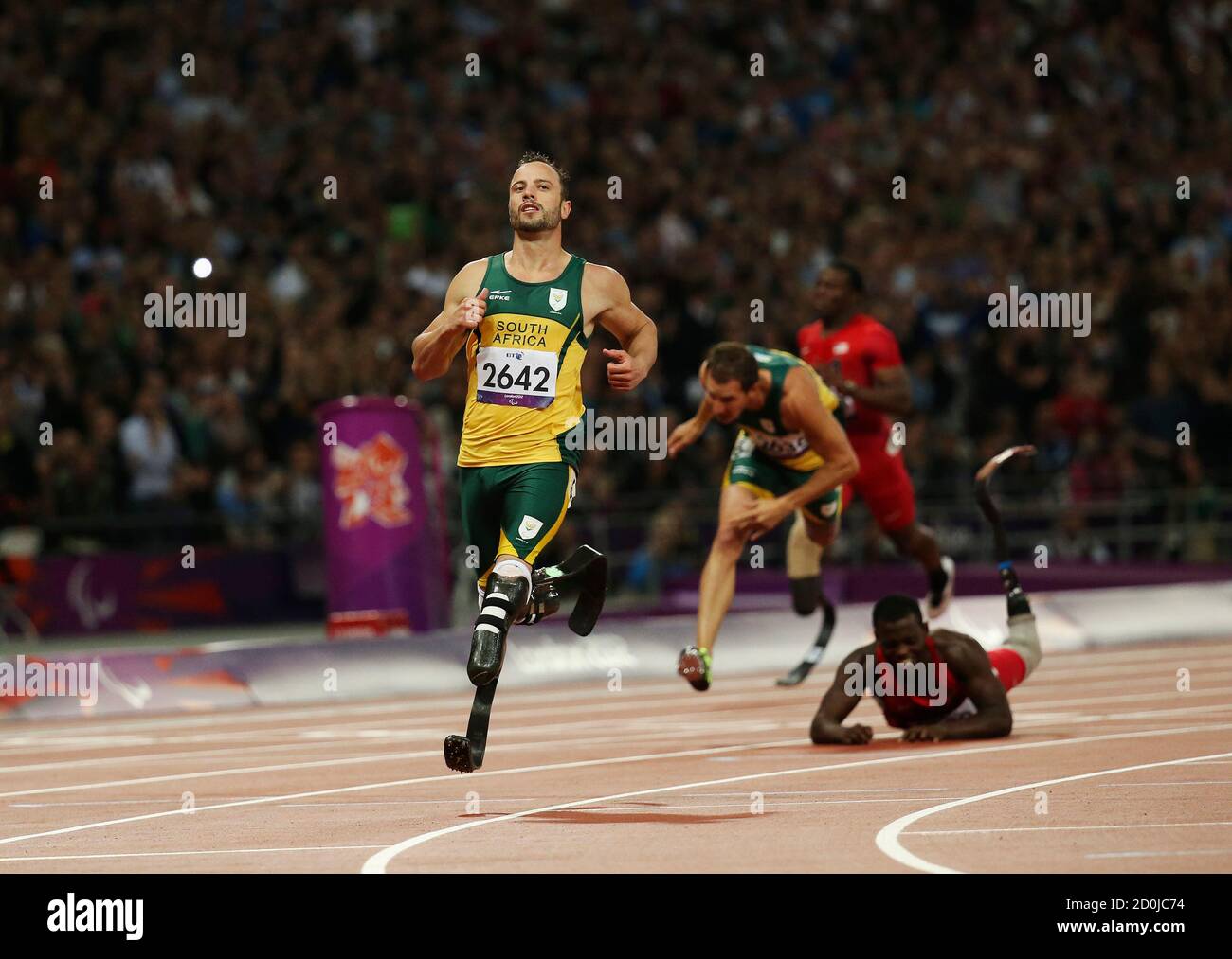 Crosses legs hi-res stock photography and images - Alamy