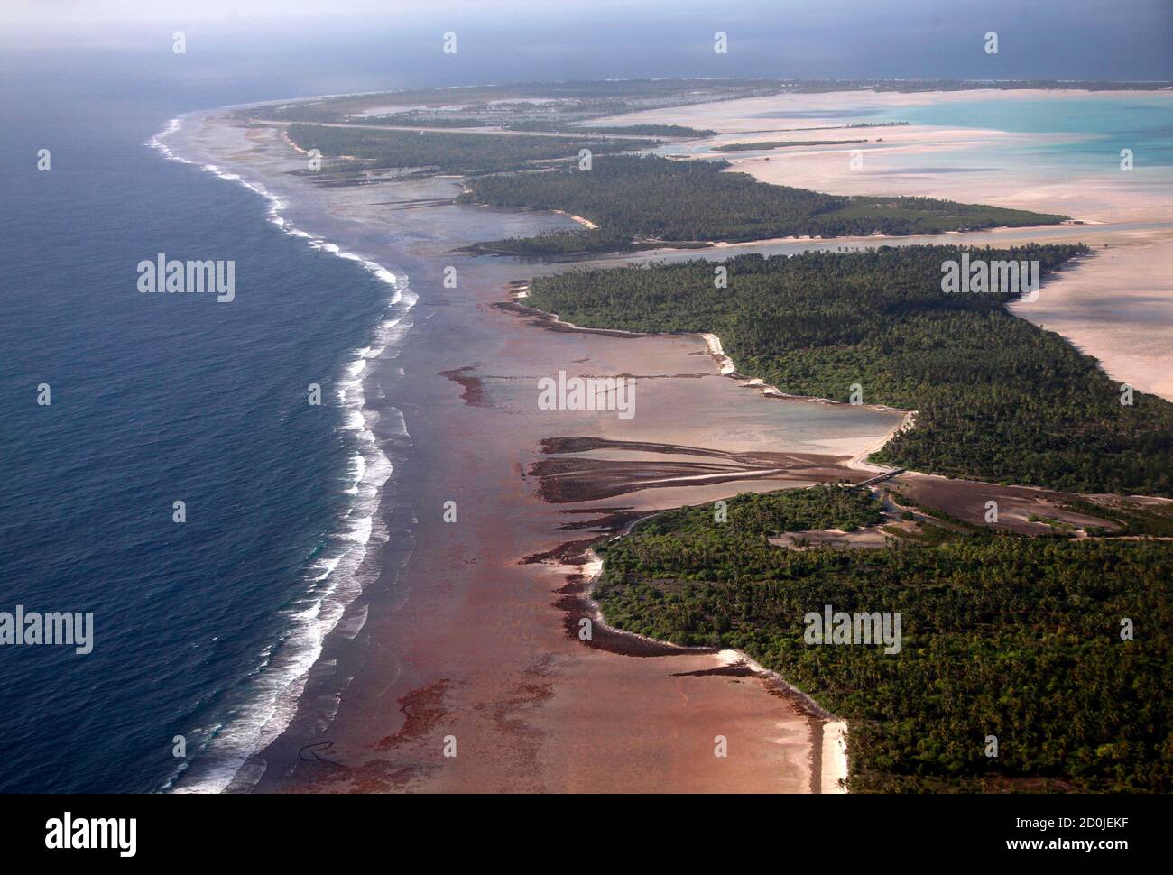 Rising sea levels kiribati hi-res stock photography and images - Alamy