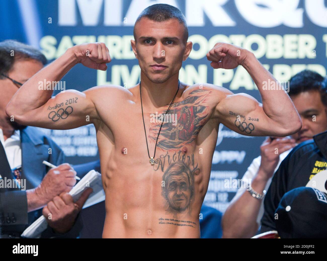 Olympic medalist boxer hi-res stock photography and images - Alamy